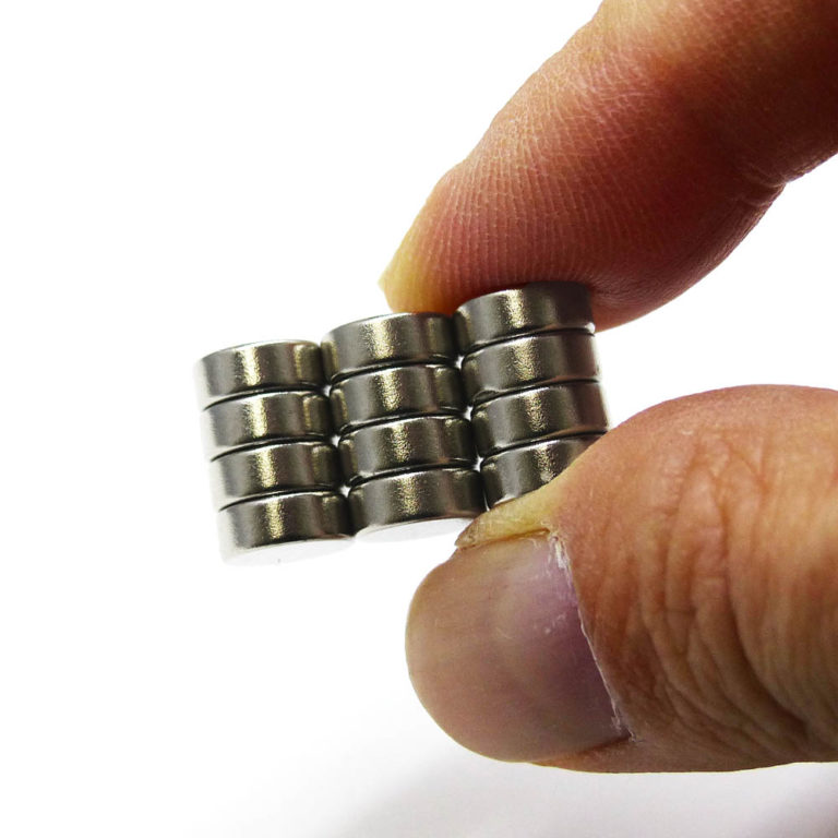 Diameter 8mm Disc Neodymium Magnets 8mm x 3mm 12pieces